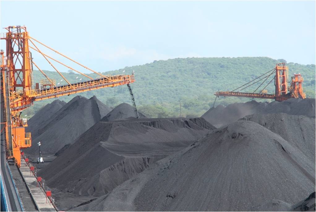 Mozambique Extractives: Parliament wants a more advantageous extractive ...