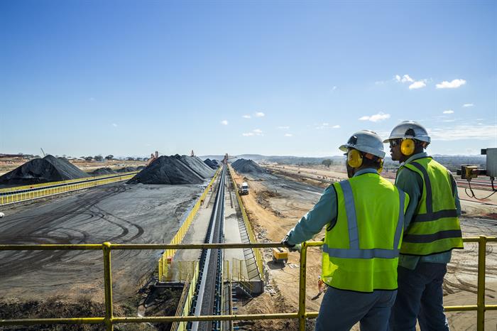 Mozambique Mining: Extractive industry accounts for 4.1& of country GDP ...