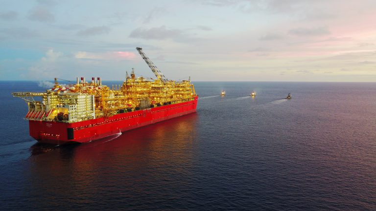 Global Oil & Gas: Shell’s Prelude FLNG arrives in Australian waters ...